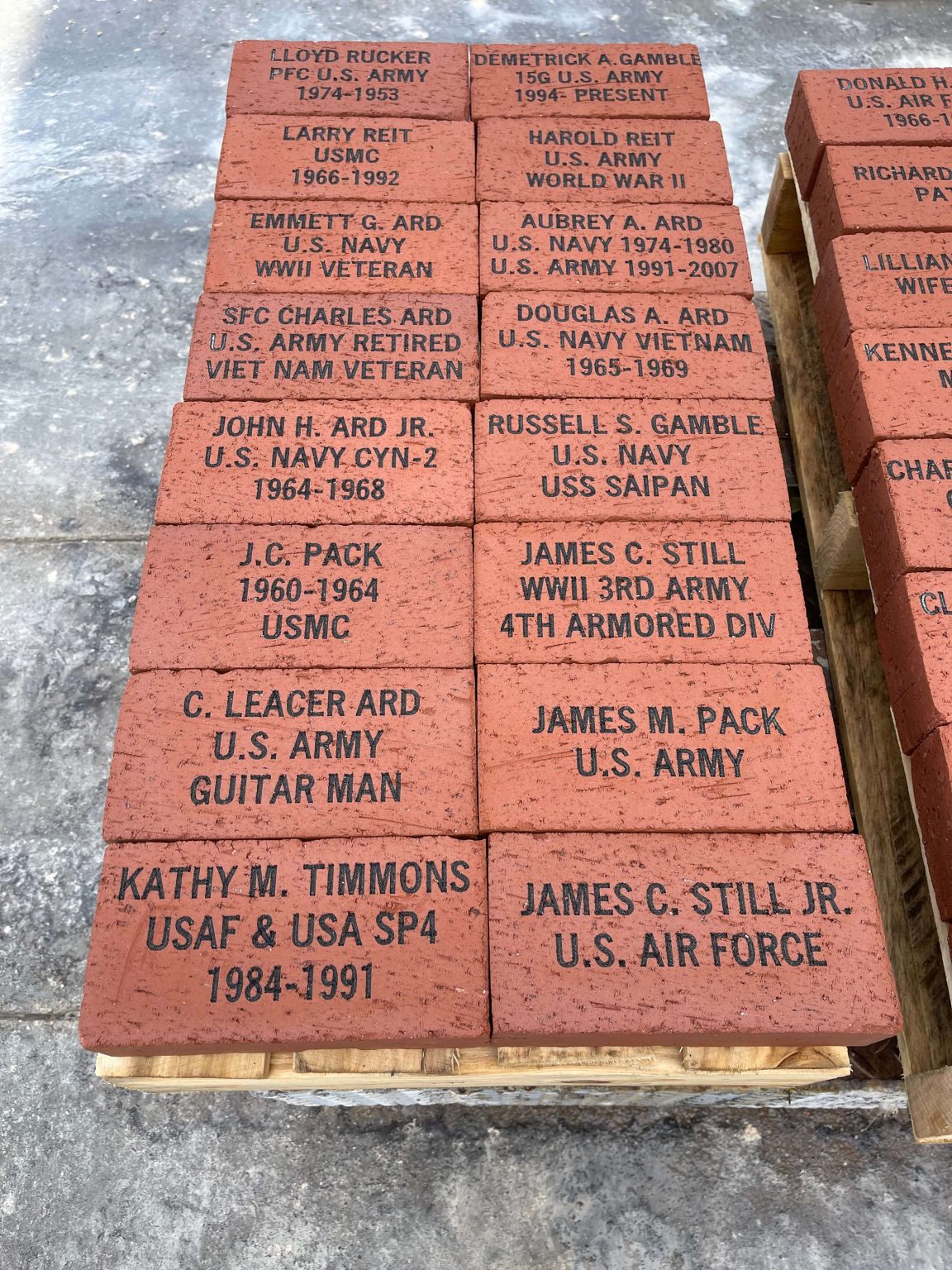 Engraved Bricks - Blackmon Memorials